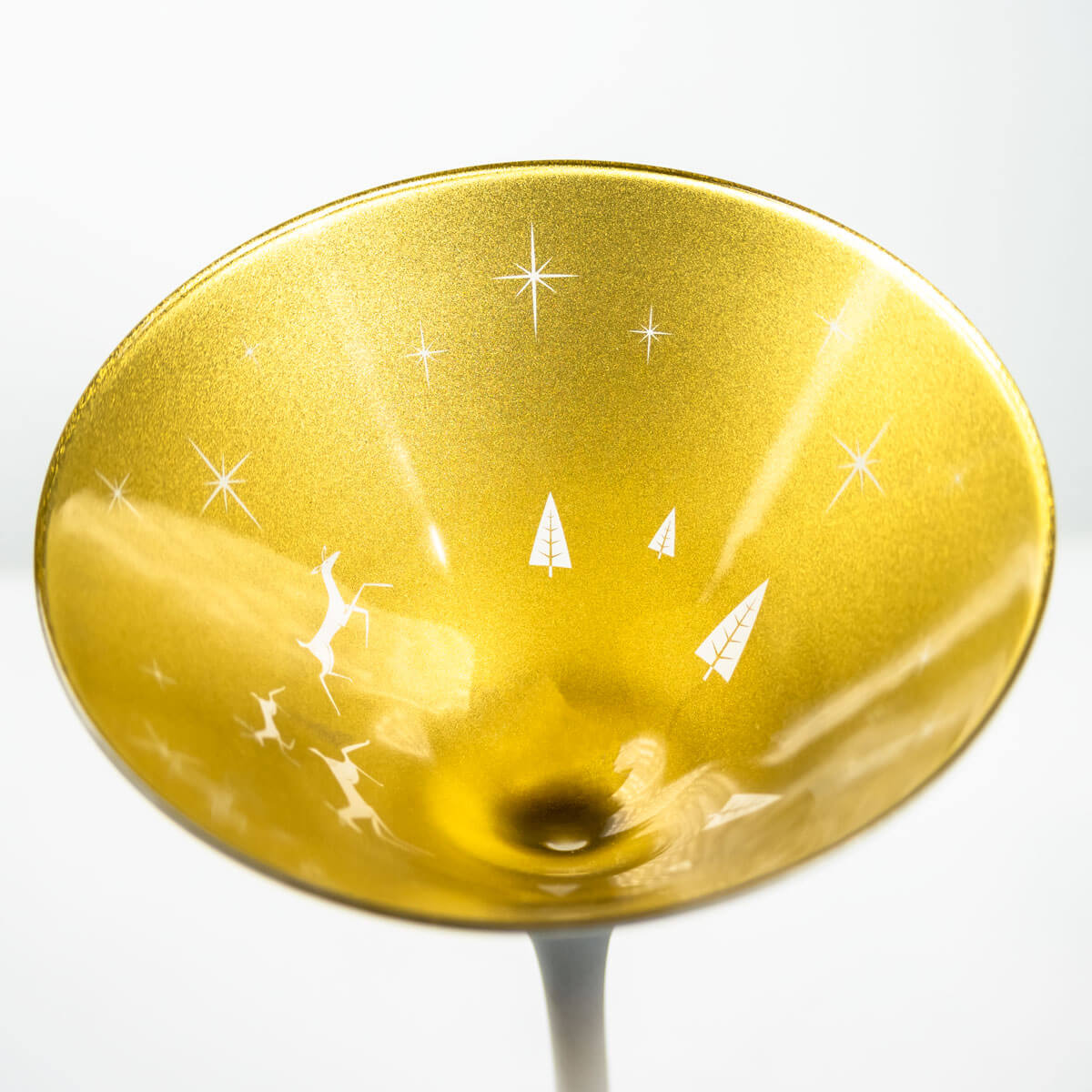 Rolf Wonderland Martini – Oceana